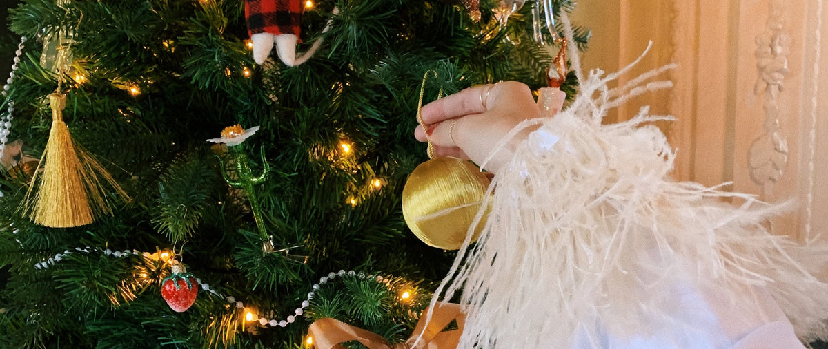 How-to decorate your Christmas tree – Anna + Nina
